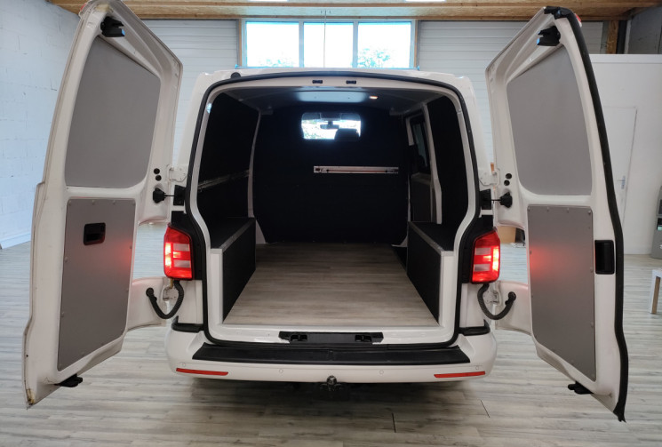 VOLKSWAGEN TRANSPORTER T6 (7H) Fourgon L1 2.0 TDI 16V Fourgon court 102 ...
