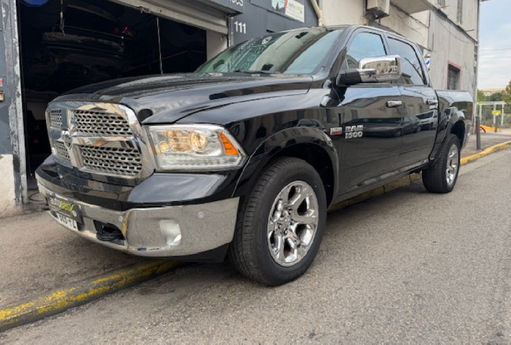 DODGE RAM d'occasion 1500 laramie 5.7 HEMI V8 FLEXI FUEL / E85 ...