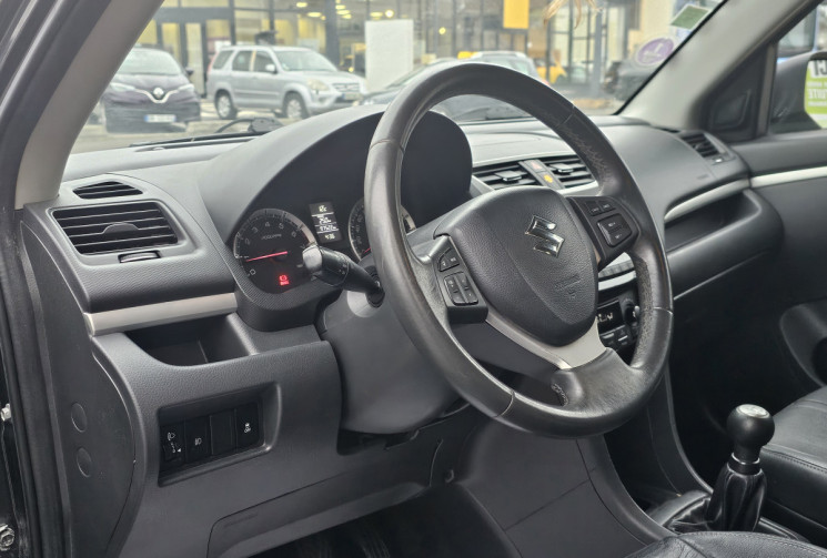 SUZUKI SWIFT d'occasion SO COLOR 1.2 VVT 16V 94 cv CUIR MAIN LIBRE ...