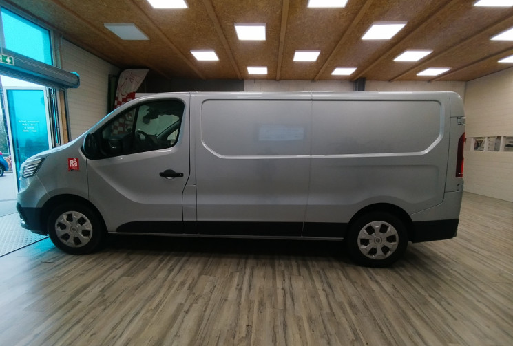 Renault Trafic d'occasion III RED EDITION BY RENAULT TRUCKS Phase 3 ...