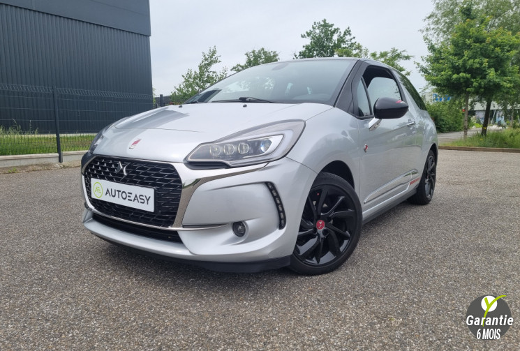 DS DS3 PERFORMANCE LINE 130 Ch * Pack sport * vitres teintées ...