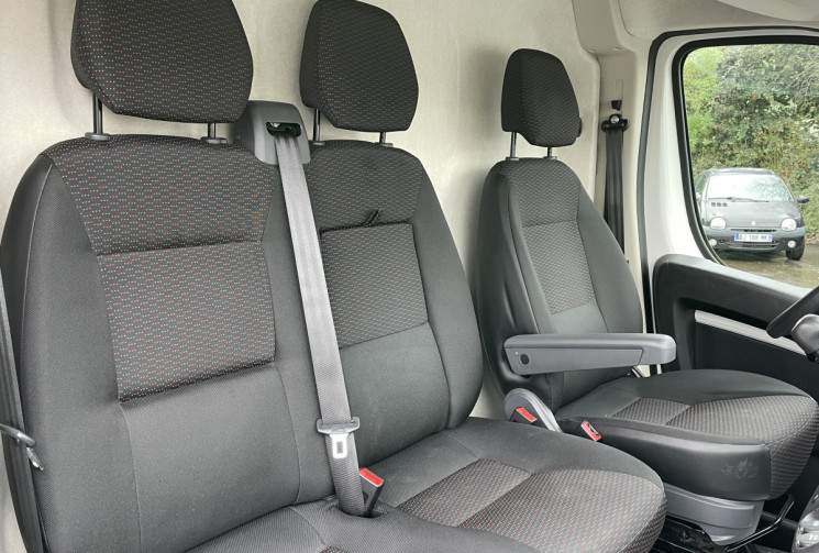 PEUGEOT BOXER Fourgon Tôlé BlueHDI 140 S&S 435 L4H2 Asphalt BVM6 avec TVA soit 20 825 € HT ...