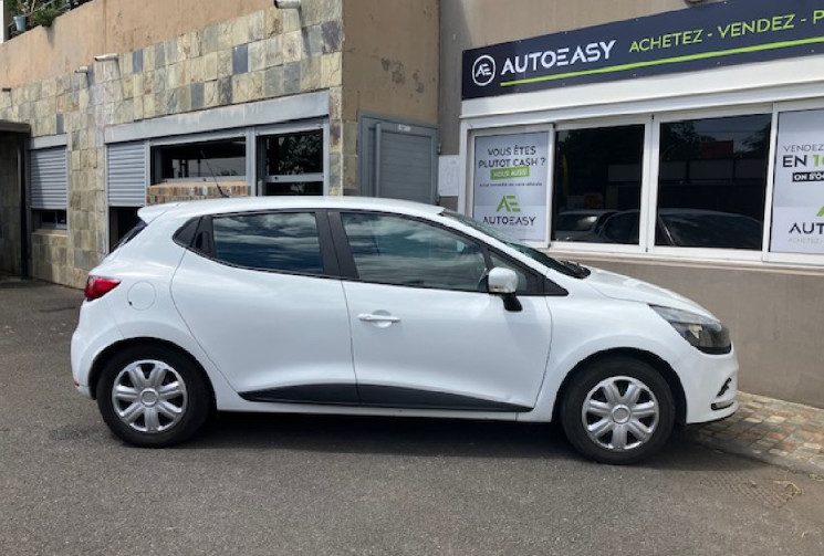 RENAULT CLIO IV Phase 2 1.5 dCi FAP Energy eco2 S&S 75 cv TREND - AutoEasy